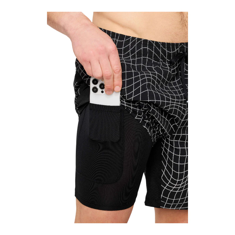 Fabletics Mens The 7 Infinite Shorts (Black) | Sportpursuit.com