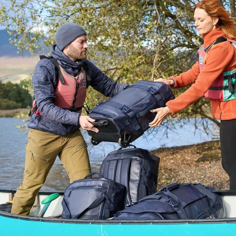 Fjern 40L Flytta Voyager Cabin Duffle (Midnight) | Sportpursuit.com