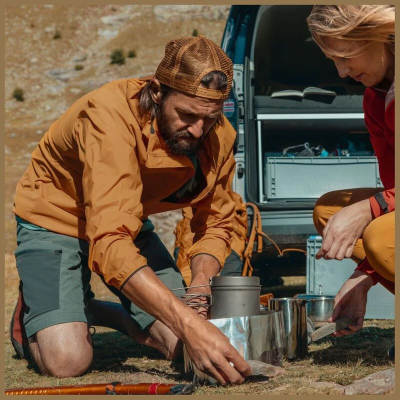 Lundhags Mens Tived Light Windbreaker (Gold) | Sportpursuit.com