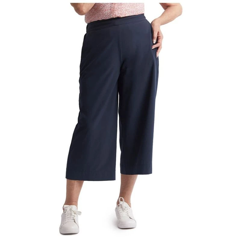 Rohan Womens Voyager Capri ¾ Length Capris (True Navy) | Sportpursuit.